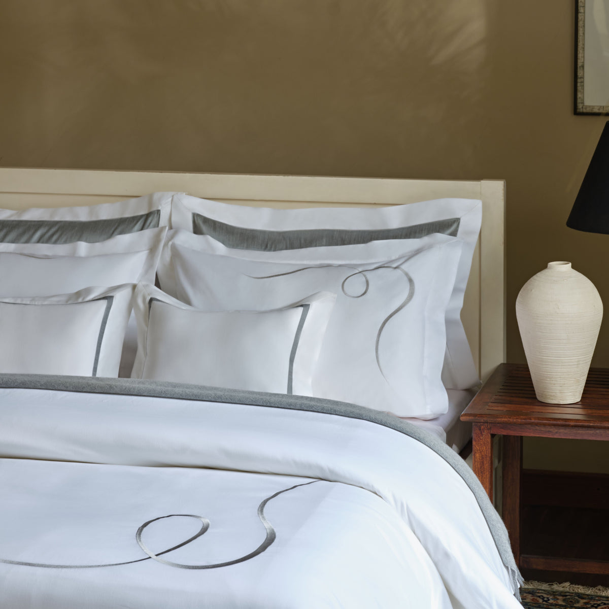 Swoosh Pillow Cover Set of 2 – Lino