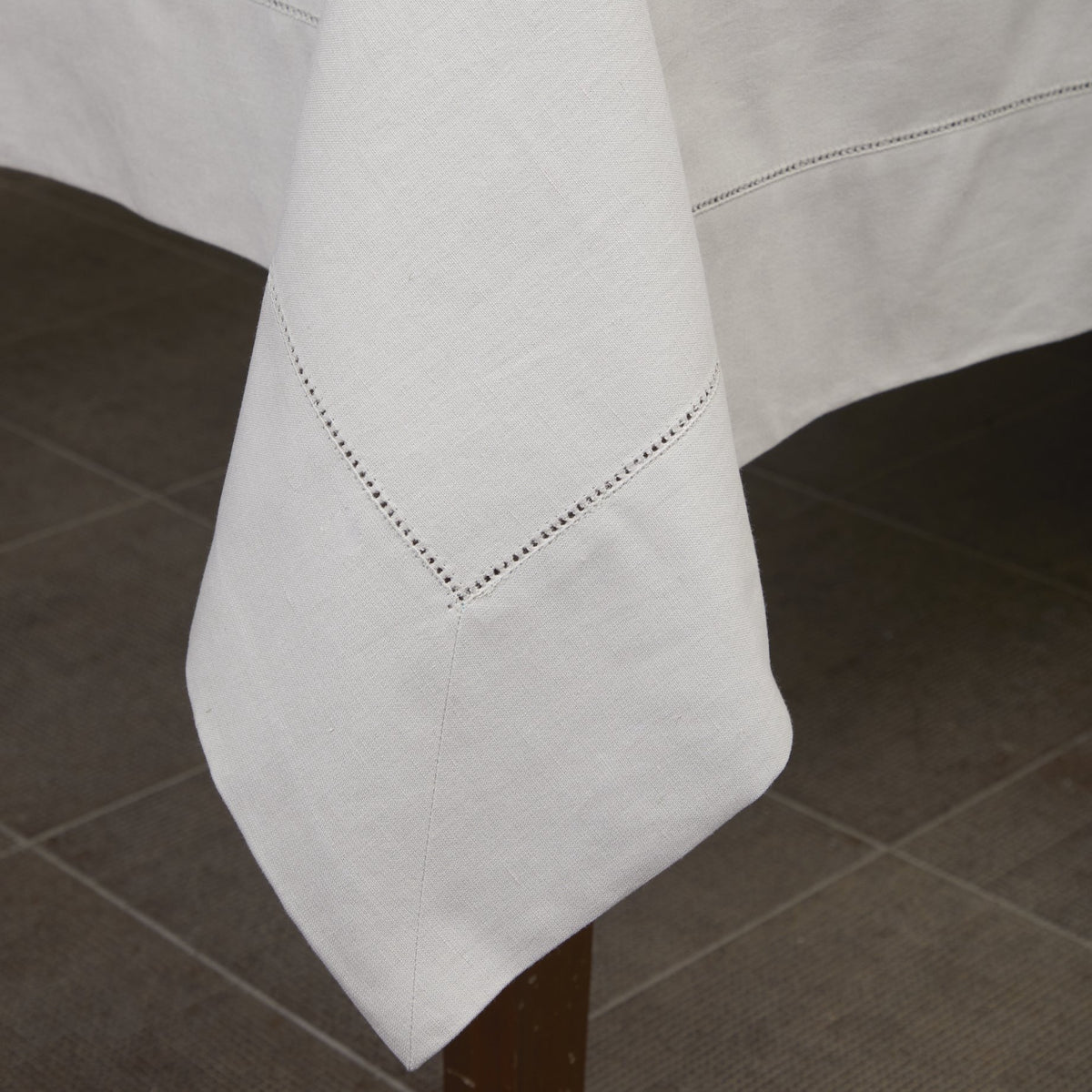 Classico Table Cloth – Lino