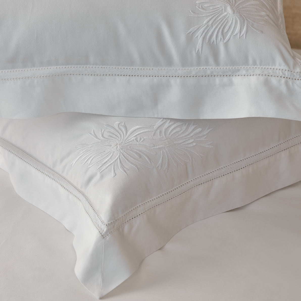 Chrysanthemum Bed Set – Lino