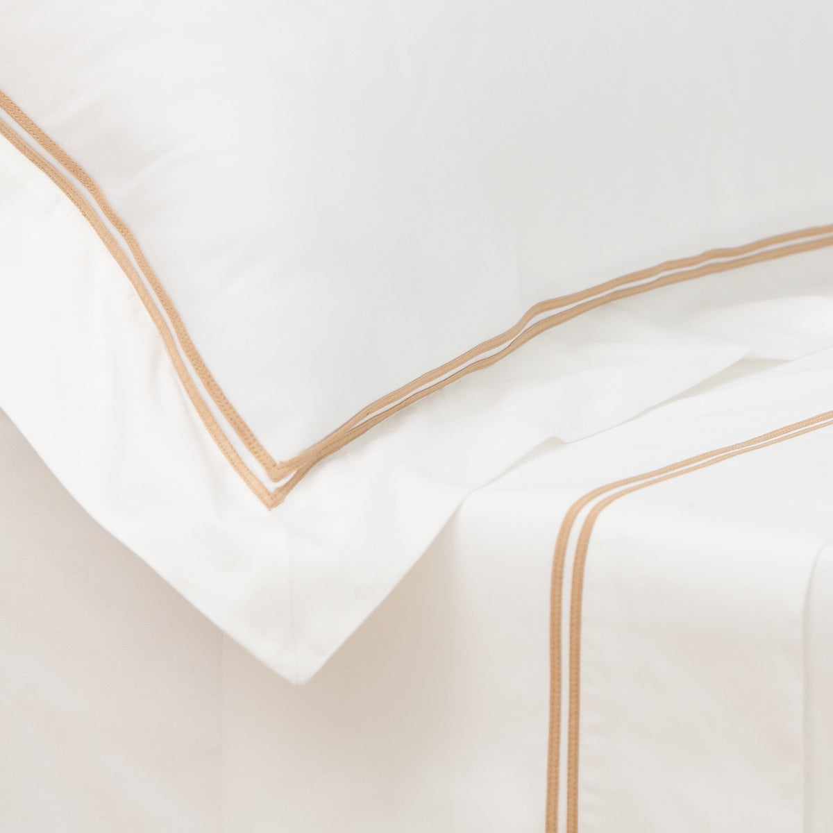 Linear Bed Set – Lino
